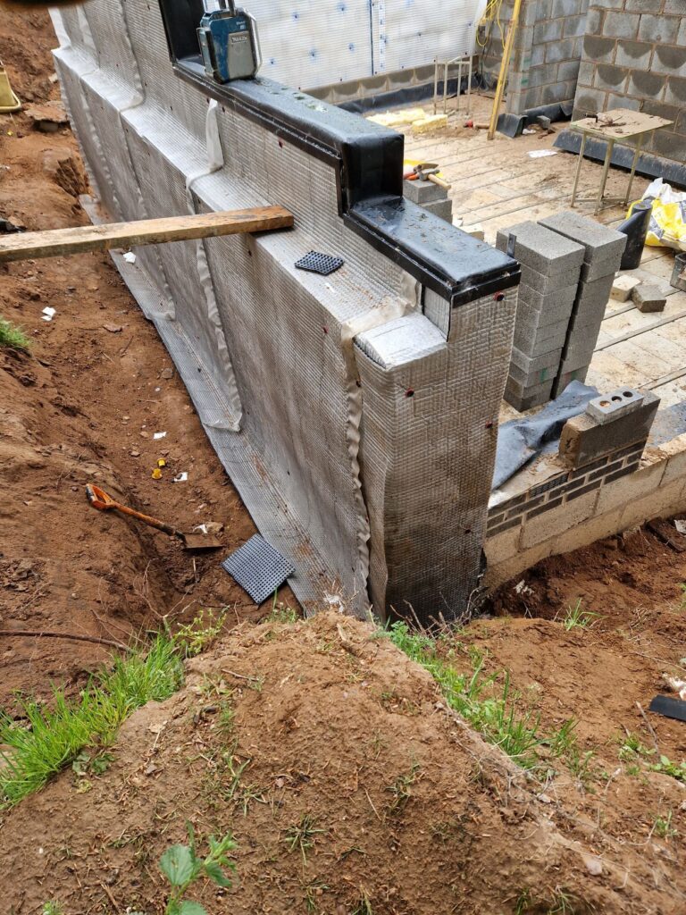 New Build Plot - Waterproofing with Hydrobond 2k-flex and Newton 410 ...