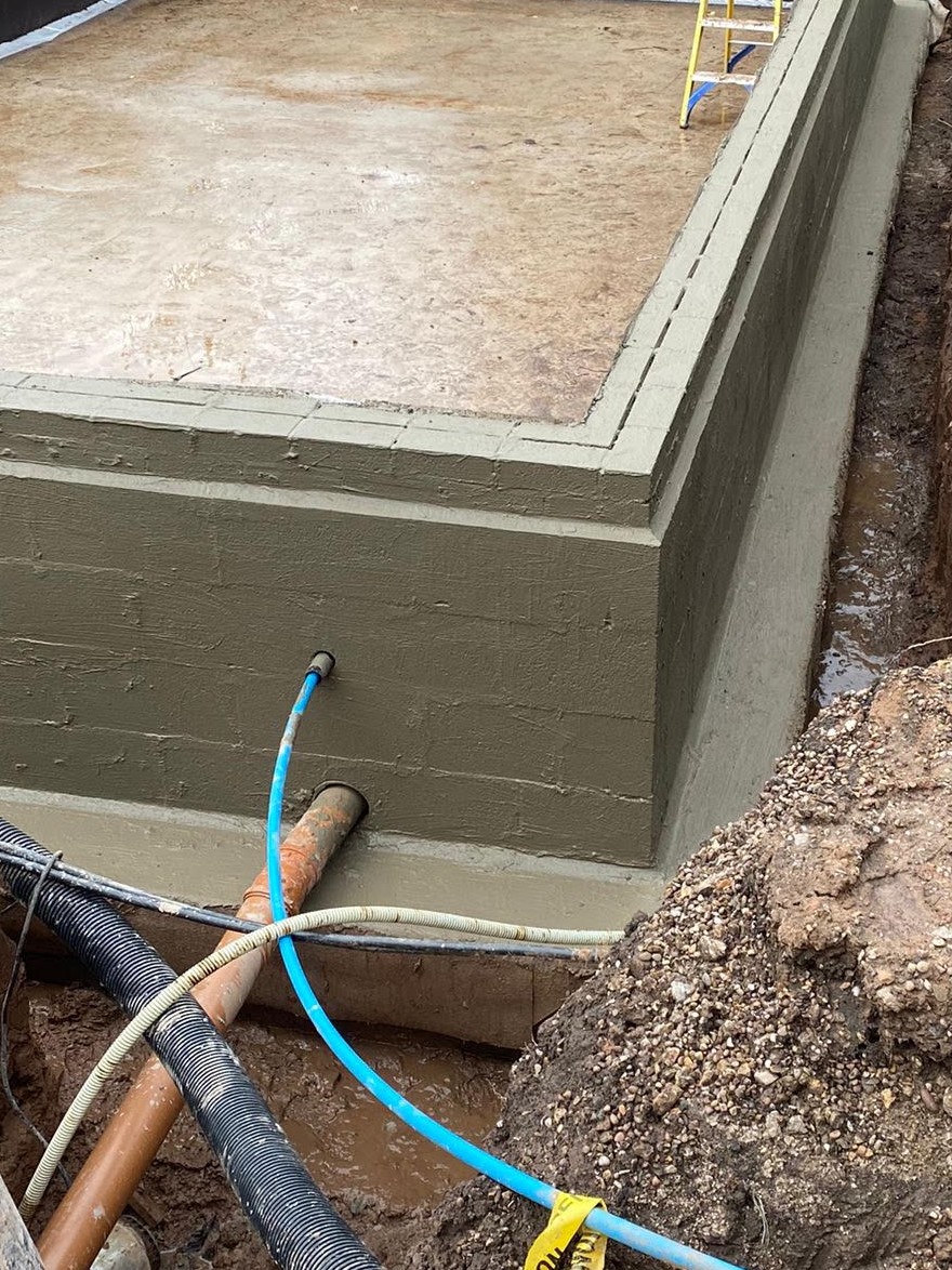 Tanking a swimming pool/jacuzzi - Damptec